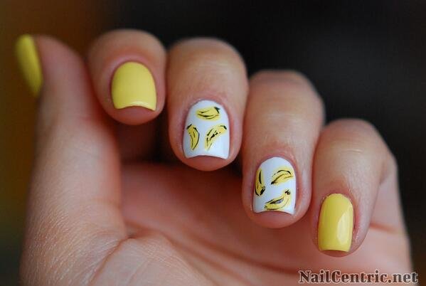 10 Beautiful, Beachy Manicures You Can Do at Home (PHOTOS) | CafeMom.com