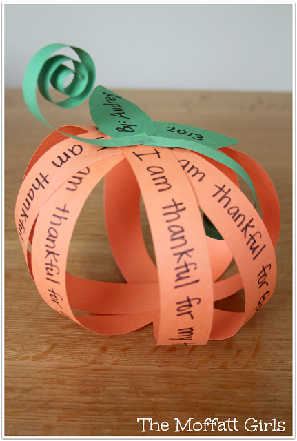 12 Fun & Creative Thanksgiving Crafts for Kids (PHOTOS) | CafeMom.com