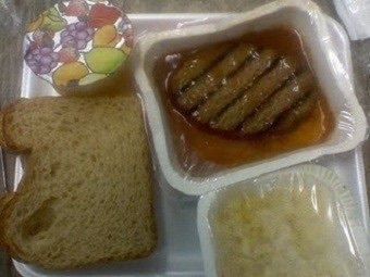 12 Disgusting 'Foods' Passed Off as School Lunch (PHOTOS) | CafeMom.com