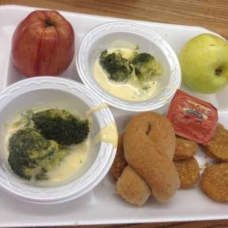 12 Disgusting 'Foods' Passed Off as School Lunch (PHOTOS) | CafeMom.com
