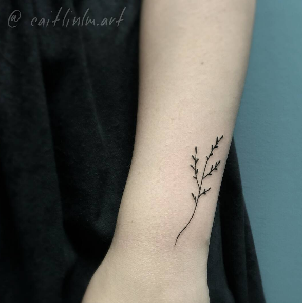 20 Small & Feminine Sprig Tattoos to Inspire You | CafeMom.com