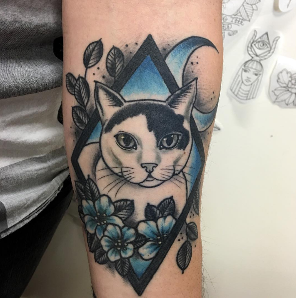 20 Moon Tattoos That Are Simply Magical | CafeMom.com