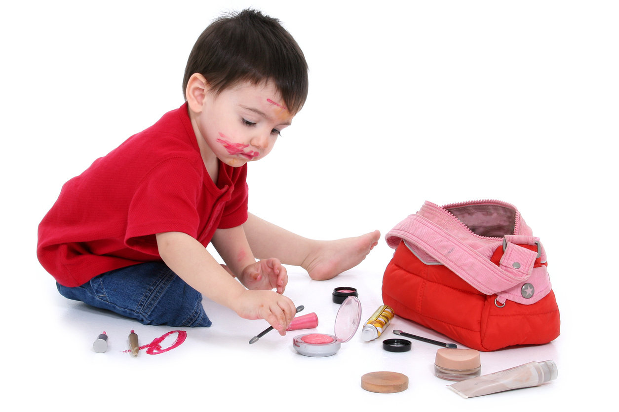 18 Everyday Objects Toddlers Love More Than Toys | CafeMom.com