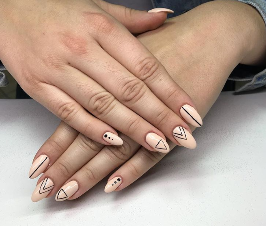 31 Fun & Easy Geometric Nail Art Ideas to Copy Right Now | CafeMom.com