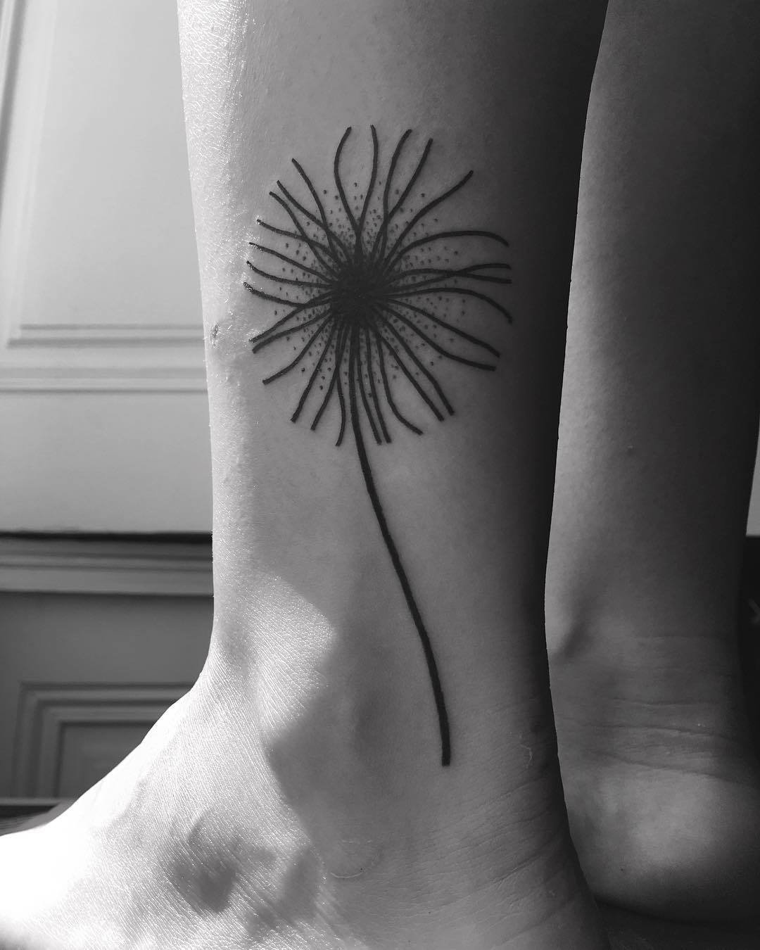 20 Small Leg Tattoos to Show Off While it's Still Hot Out | CafeMom.com