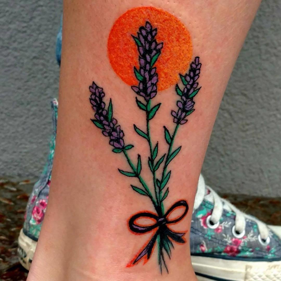 20 Small Leg Tattoos to Show Off While it's Still Hot Out | CafeMom.com