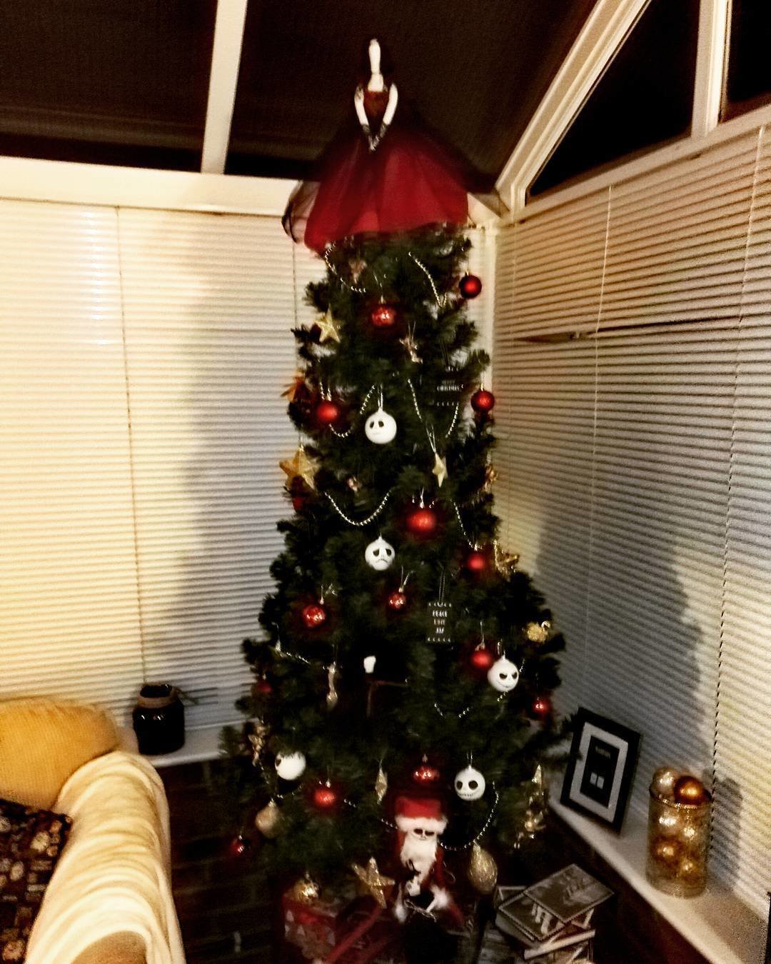 20 Halloween Trees That Put Christmas Trees to Shame | CafeMom.com