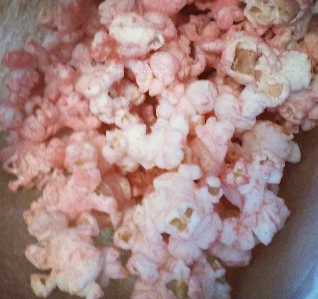 40 Healthy & Easy Valentine's Day Snacks | CafeMom.com