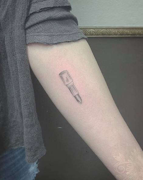 14 Tiny Makeup Tattoos | CafeMom.com