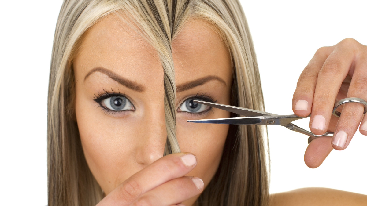 People Are Chopping Their Own Fringe While Self-Isolating And They're ...