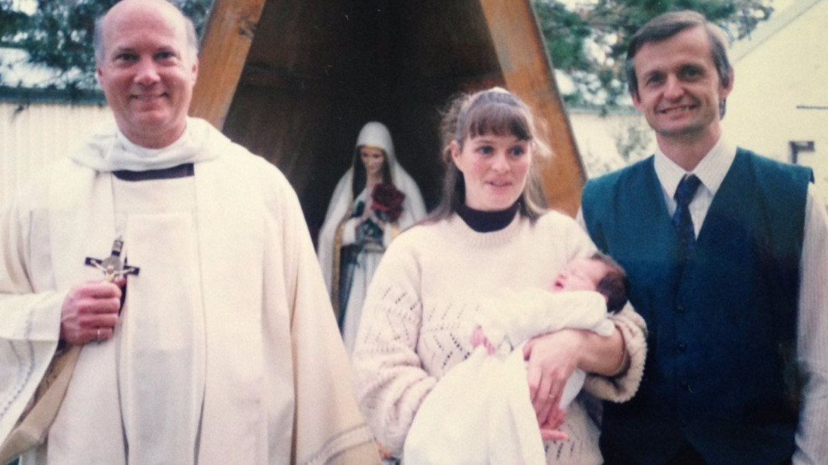 Female cult survivors share their stories | CafeMom.com