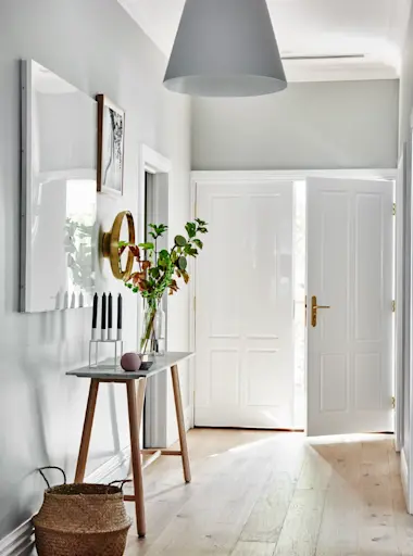 Lexicon® Quarter Whites - SW1 | Dulux
