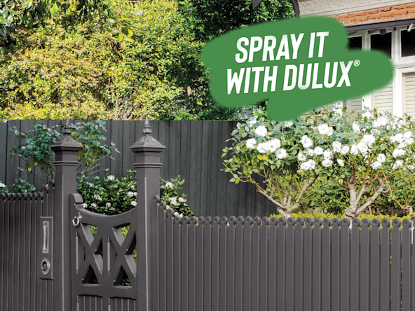 How to paint fences | Dulux