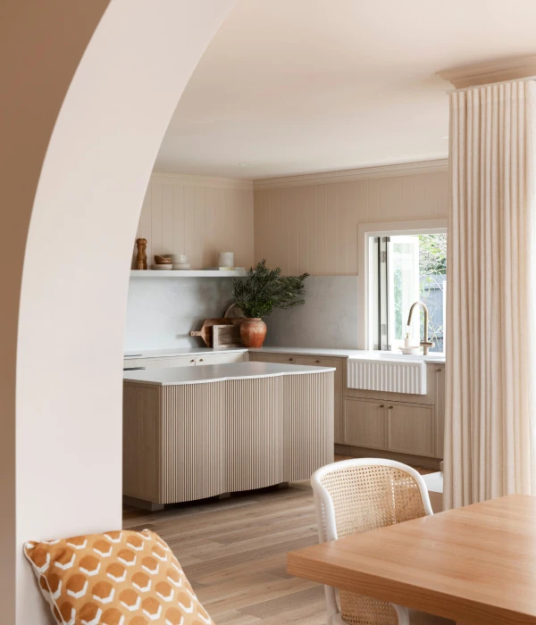 How to colour your ceilings | Dulux