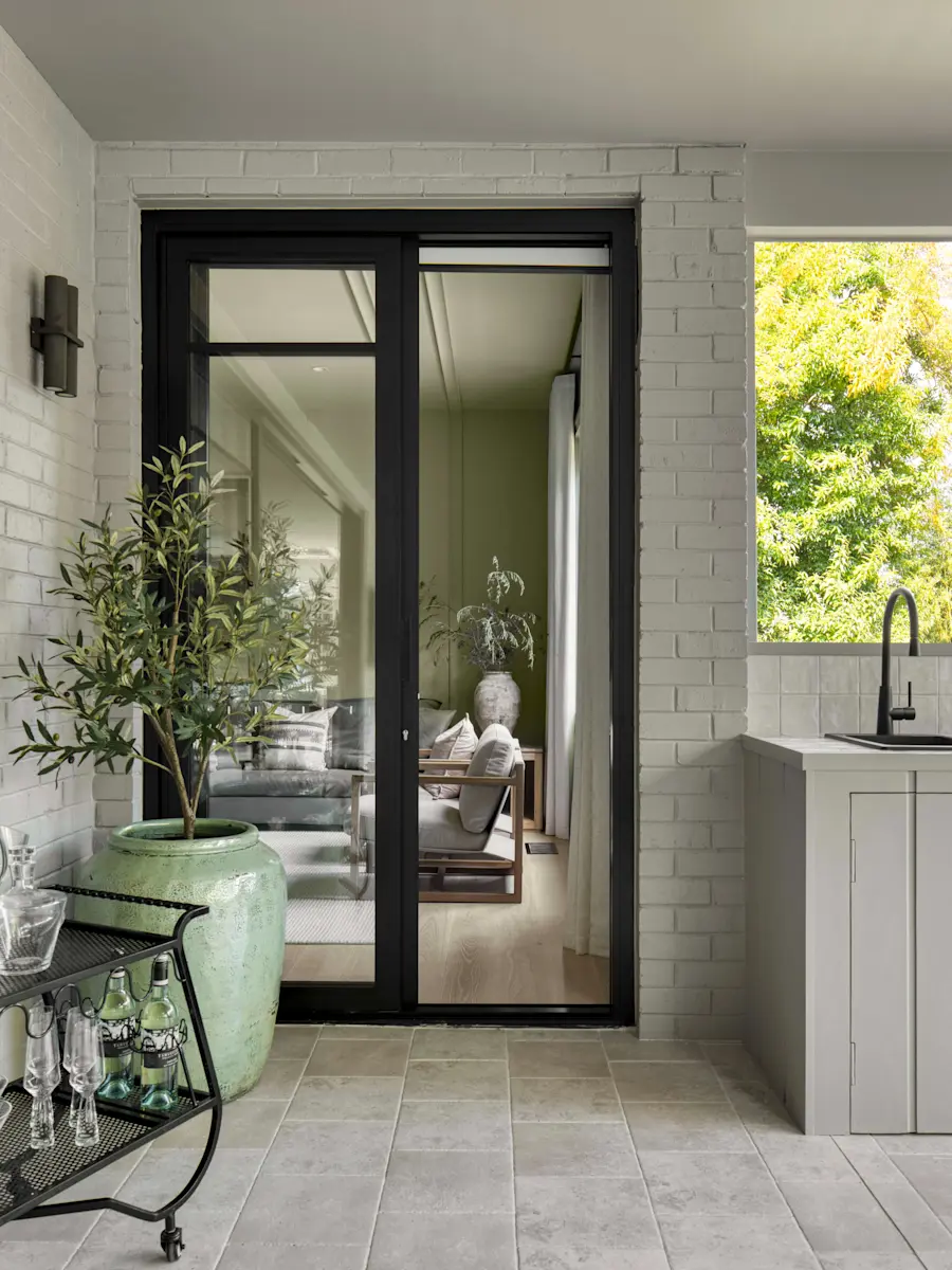 Three Birds Renovations - Urban Farmhouse | Dulux