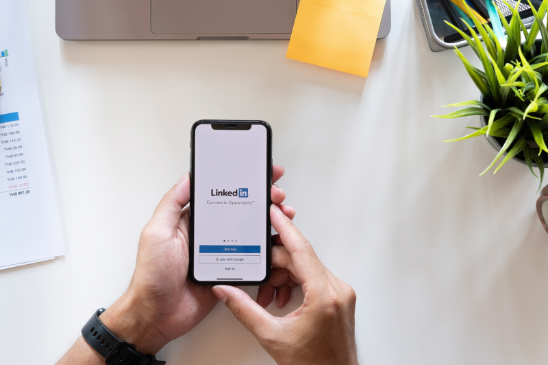 5 ways to improve your LinkedIn profile for 2023 | Orchard PR