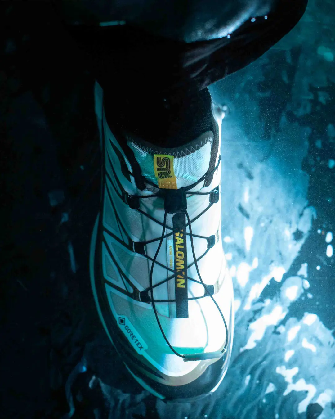 Sneakers and curated Streetwear | Sneakersnstuff (SNS)