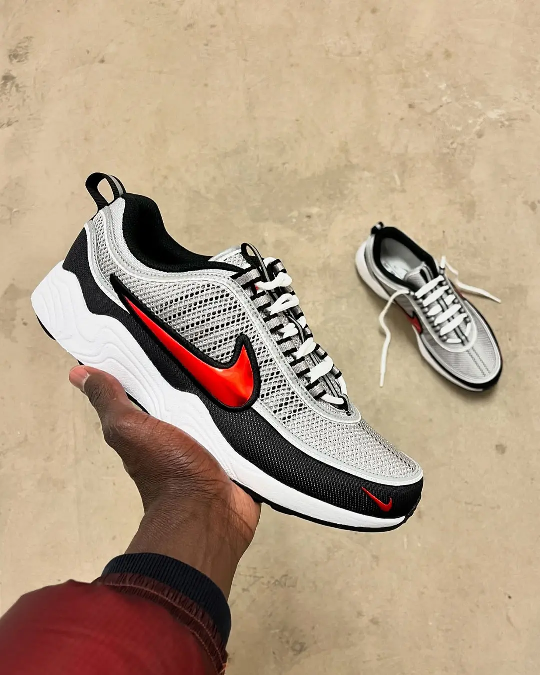 Sneakers and curated Streetwear | Sneakersnstuff (SNS)