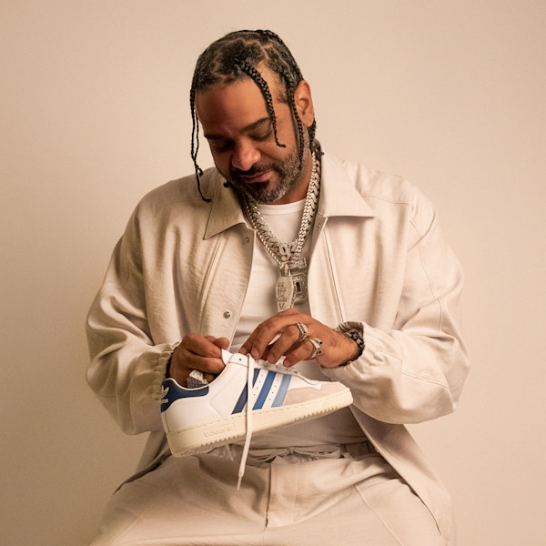 Sneakers & Apparel at SNS | Sneakersnstuff.com