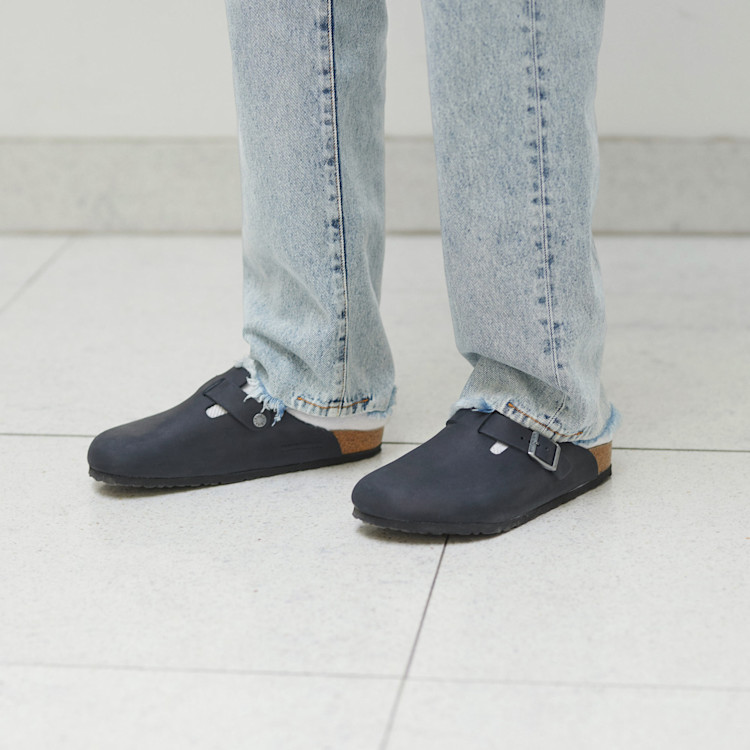 Sneakers & Apparel at Sneakersnstuff (SNS) | Sneakersnstuff.com ...