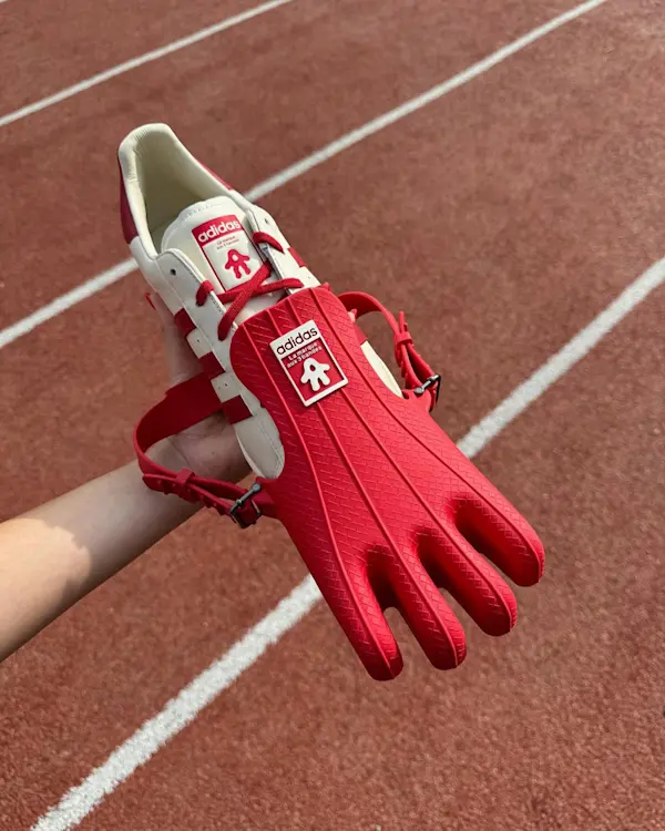 Sneakers and curated Streetwear | Sneakersnstuff (SNS)