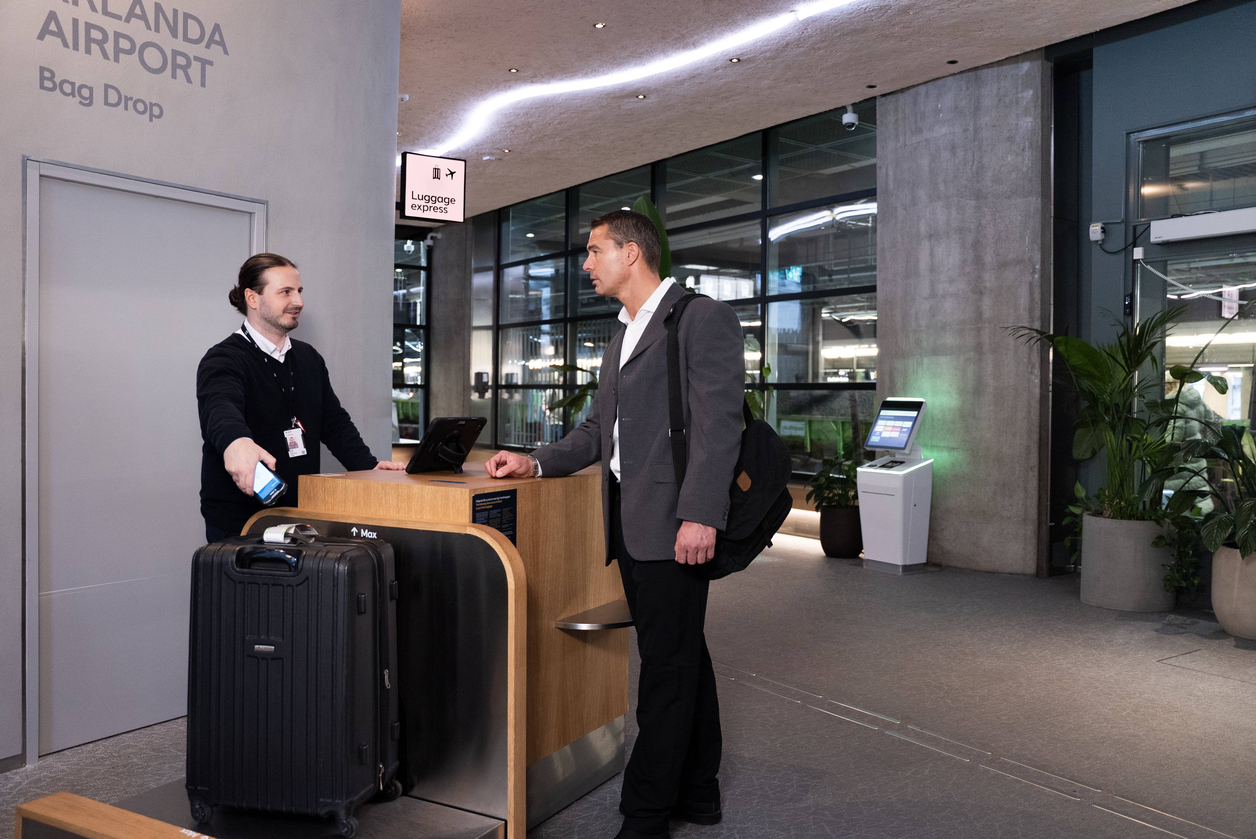 Vår service ger dig högsta möjliga komfort på resan. | Arlanda express