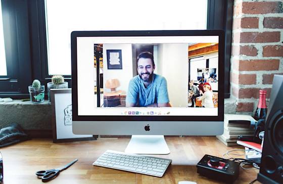 Vertical Video Guide: Sizes, Dimensions & How to Resize for Social ...