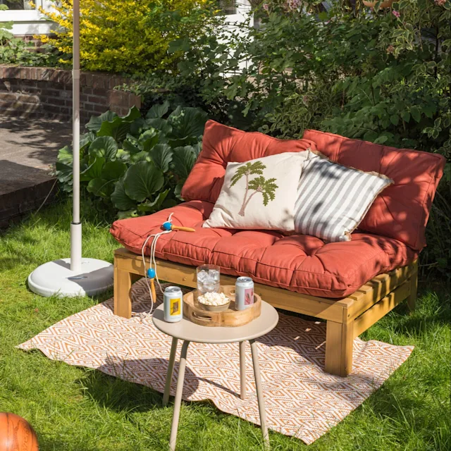 Dé palletbank voor in de tuin | Leen Bakker