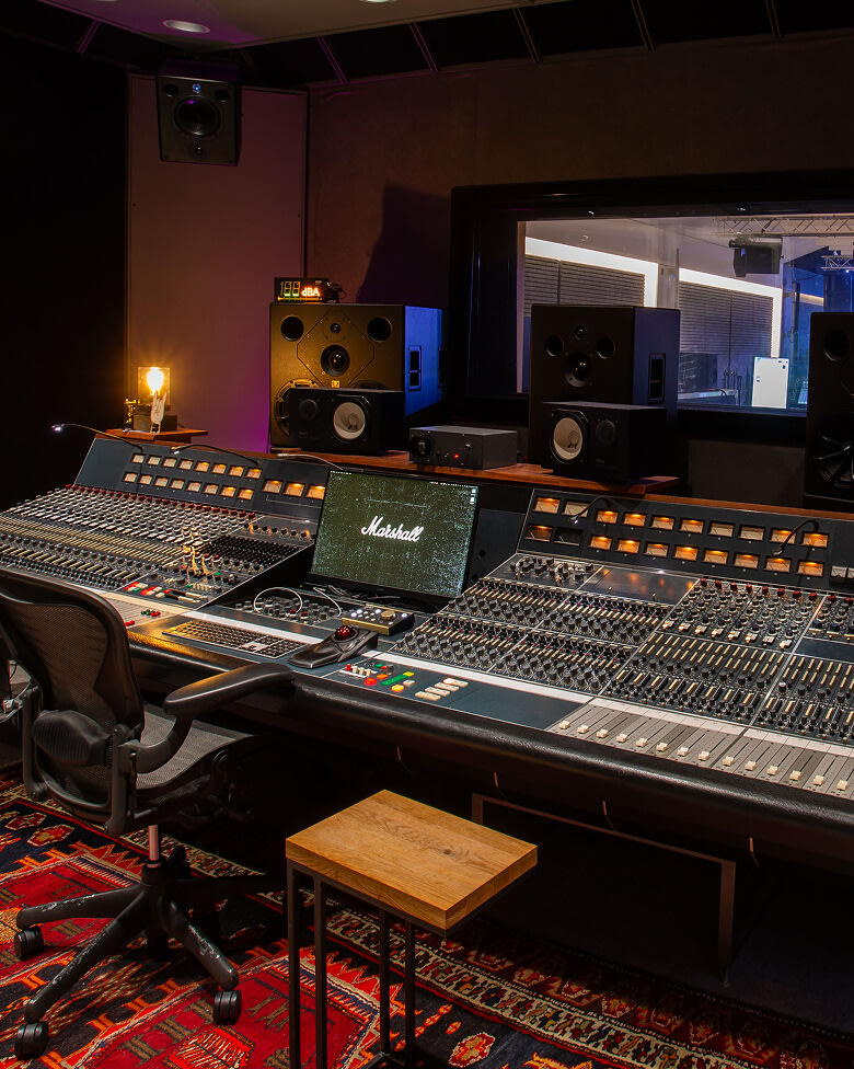 Marshall Studio world-class recording and mixing | Marshall.com