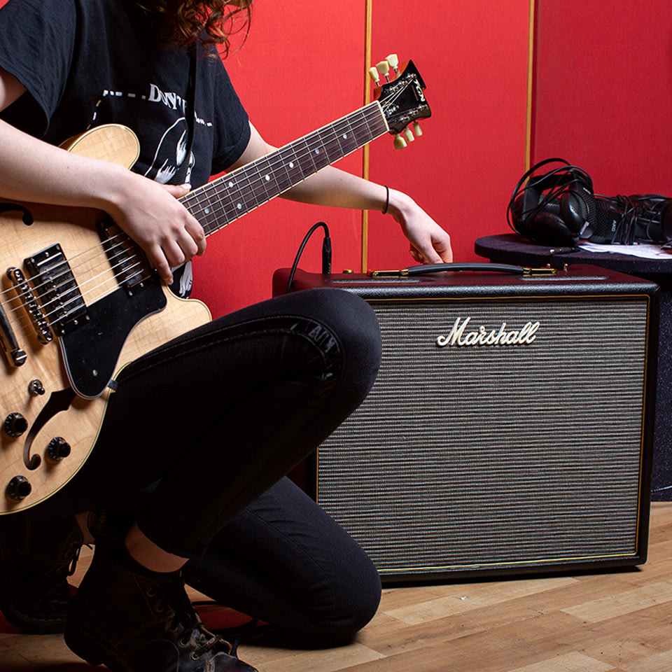 Support for JVM410 Head | Marshall.com