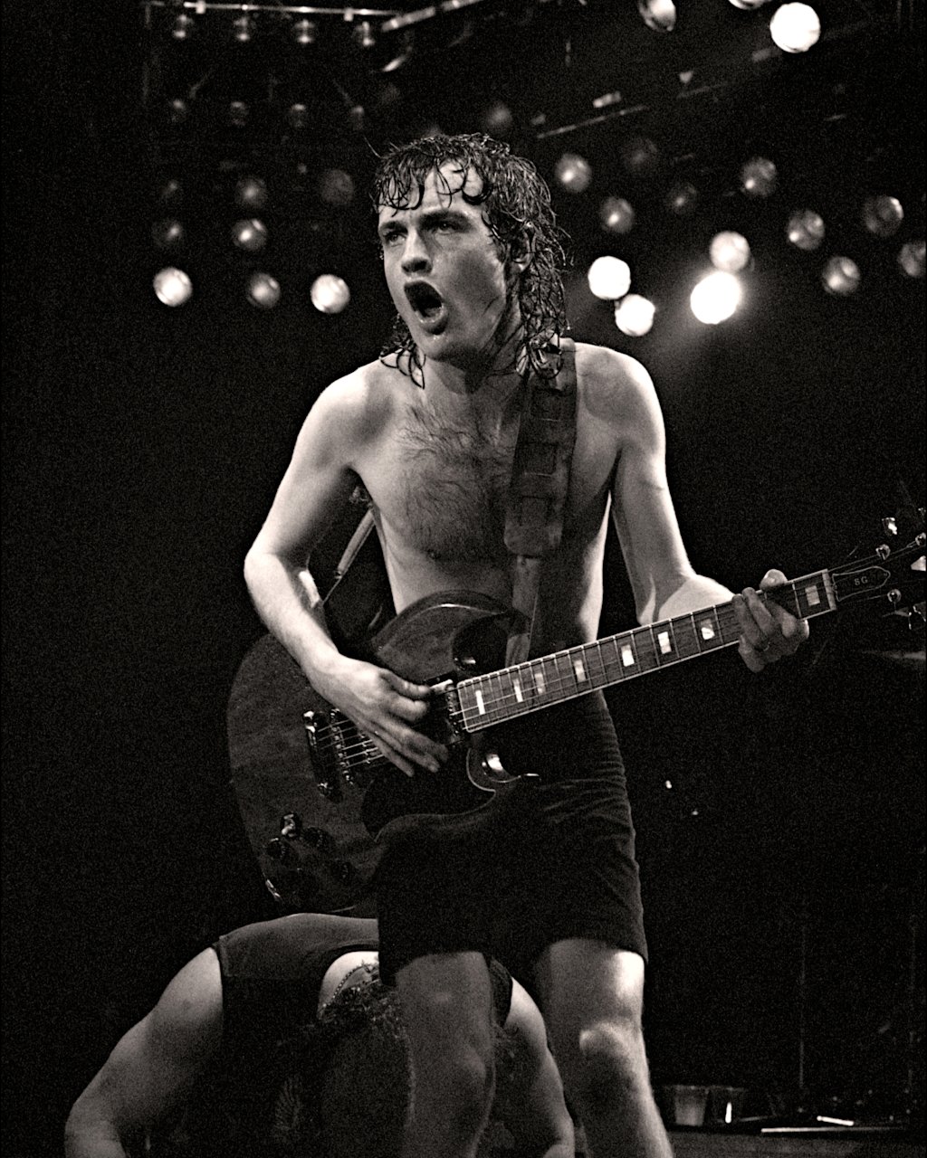 Angus Young - Guitar Heroes | Marshall.com