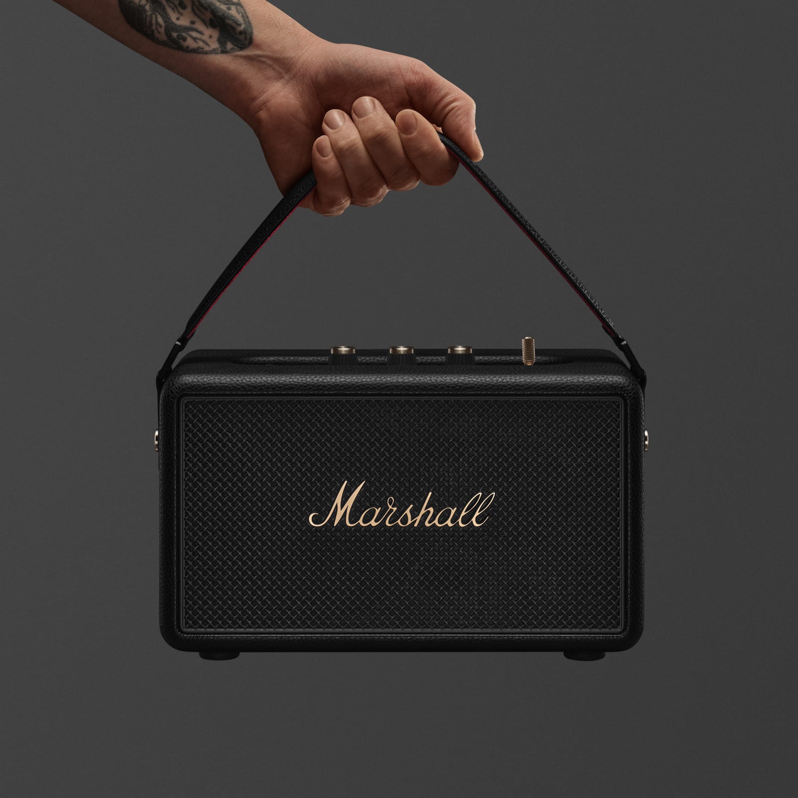 Portable Bluetooth speaker with 50+ hours of playtime | Marshall.com
