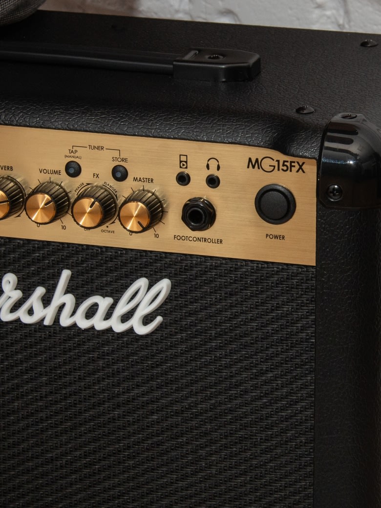 MG15FX Versatile 15W combo amp with digital FX | Marshall.com