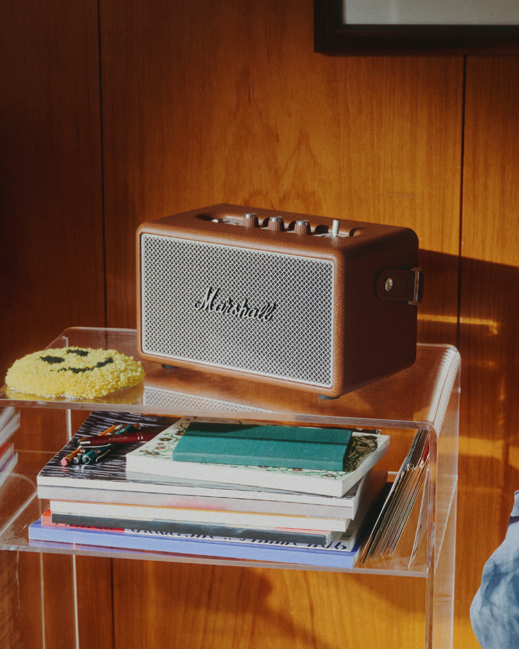 Kilburn III portable speaker in Brown | Marshall.com