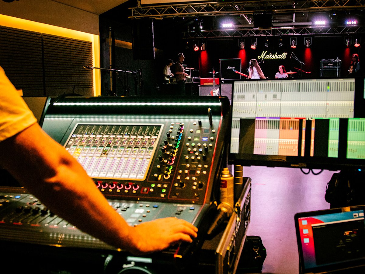 Marshall Studio world-class recording and mixing | Marshall.com