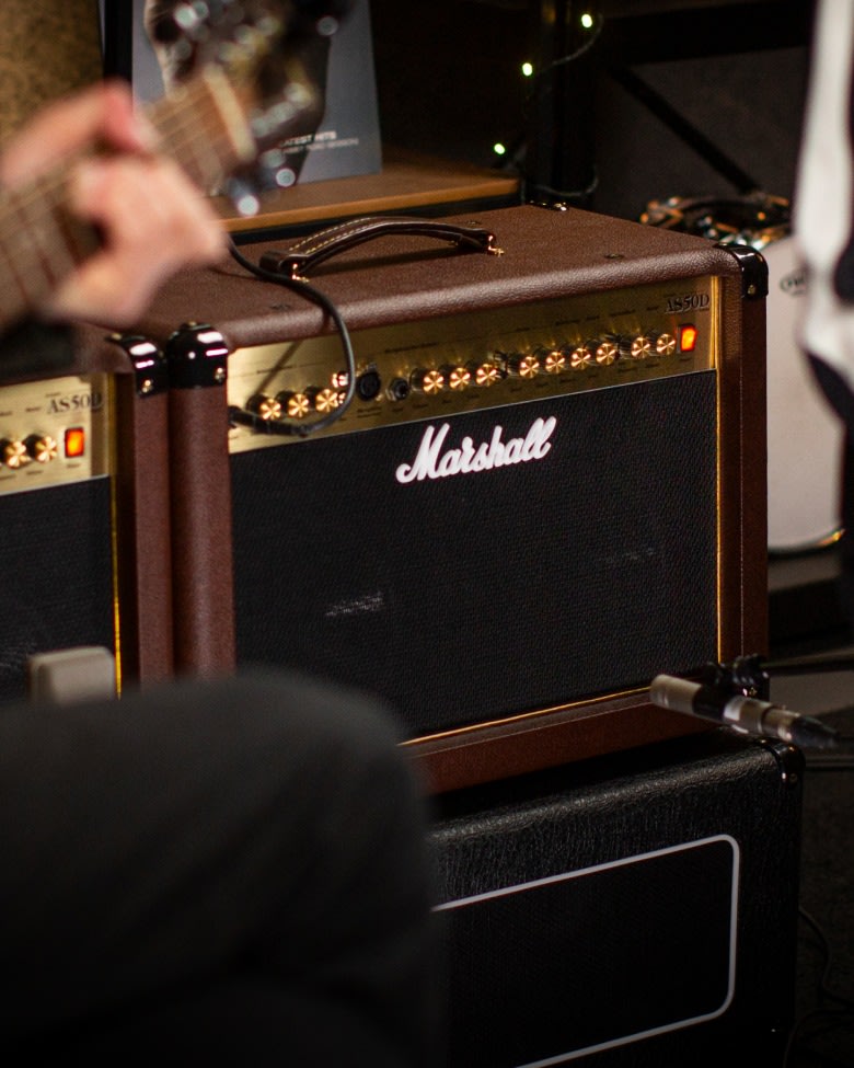 Acoustic amplifiers delivering rich clean tones | Marshall.com
