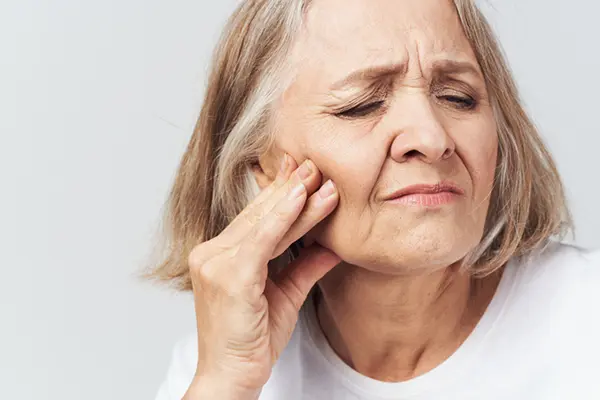 Symptoms of a Heart Attack | LifeMD