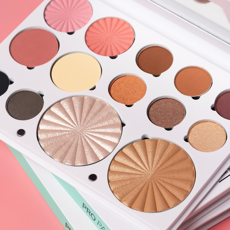 Sassy Pro Palette: A Full Face of Fierce Glam - OFRA Blog - Make Up ...