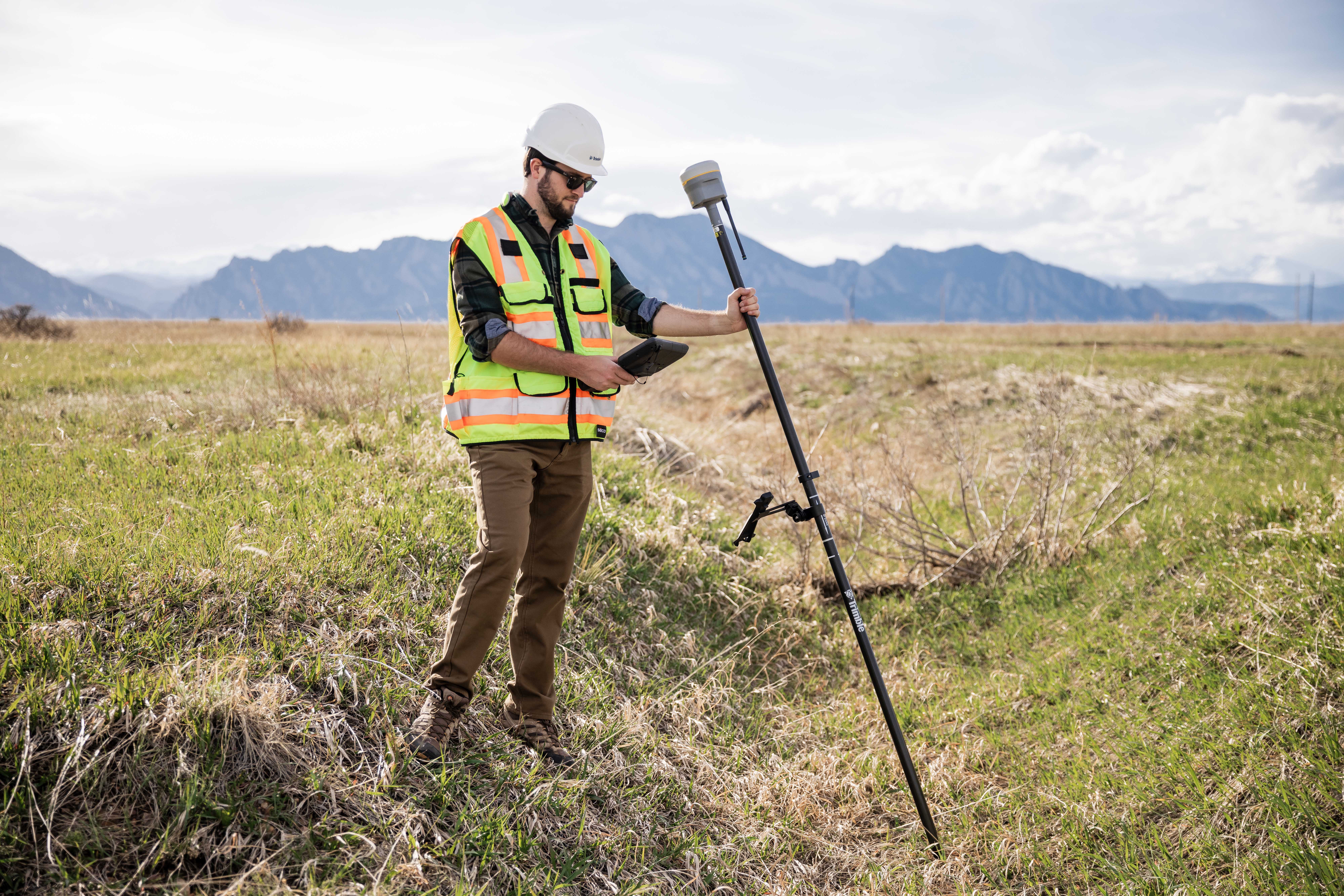 Solving the survey data transfer dilemma with a connected workflow ...