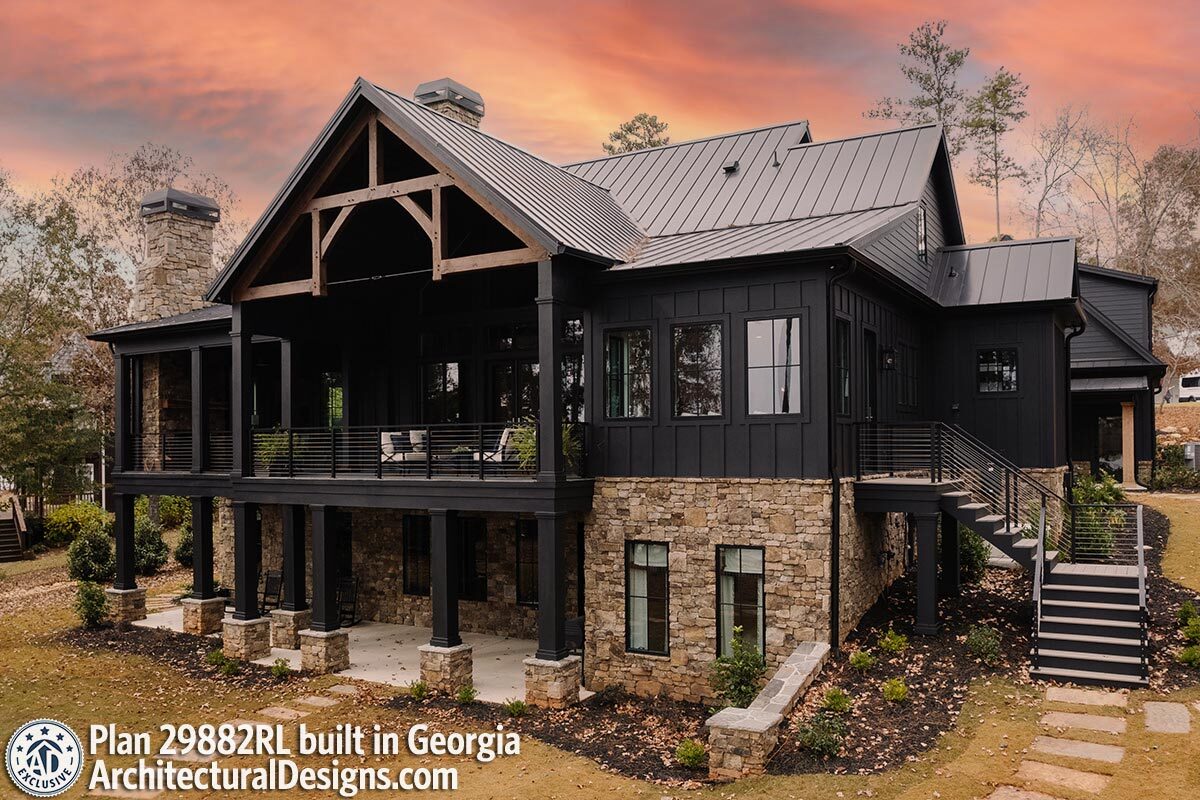 5 Colors to Paint the Exterior of Your Home That Aren't White