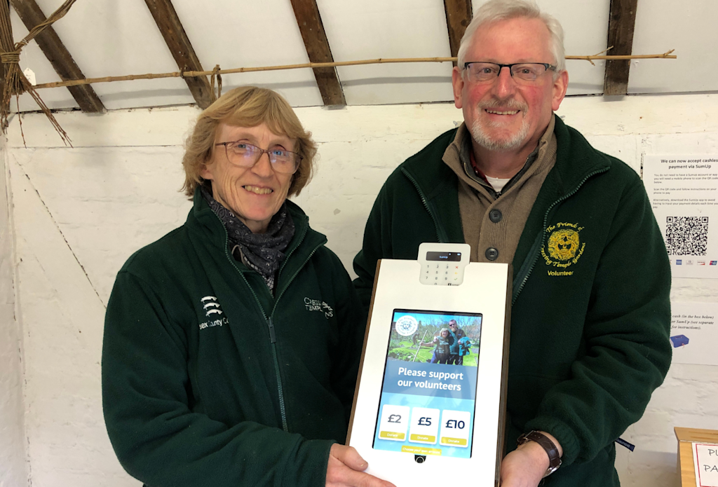 Incorporate contactless giving into your school holiday activities