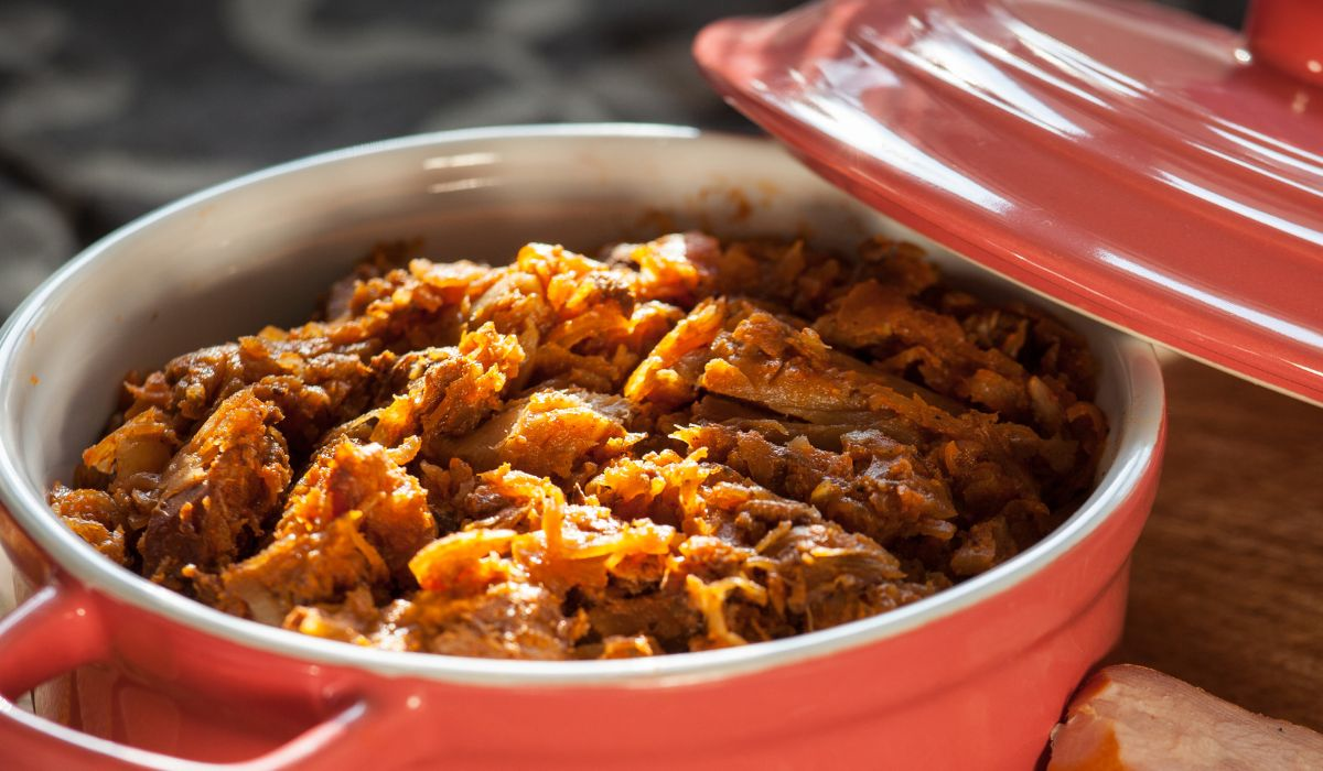 Złocisty bigos na jesienne słoty. 1 łyżeczka cudownej przyprawy robi swoje