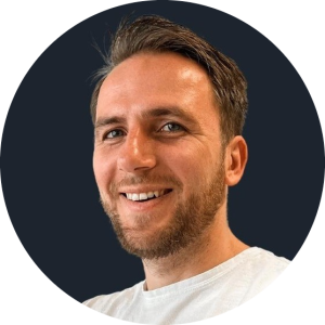 Porträt von Robert Pell - Tagesspiegel Background