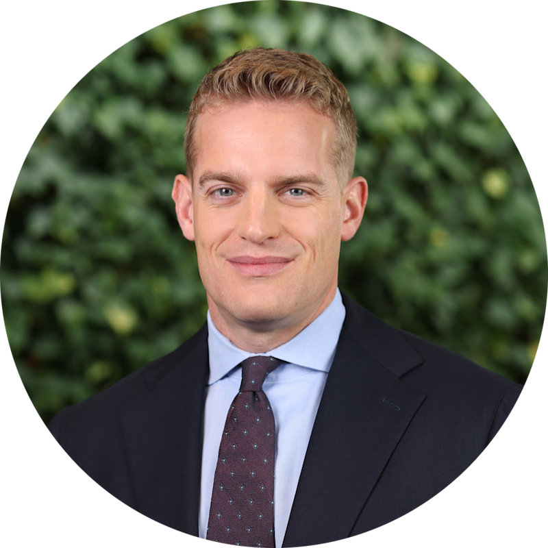 Porträt von Stefan Hoops - Tagesspiegel Background