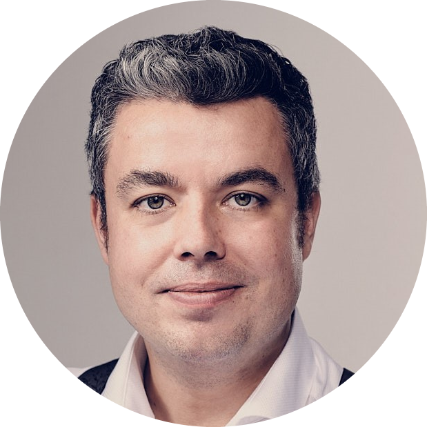 Porträt von Felix Staeritz - Tagesspiegel Background