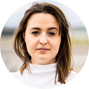 Porträt von Anna Peters - Tagesspiegel Background