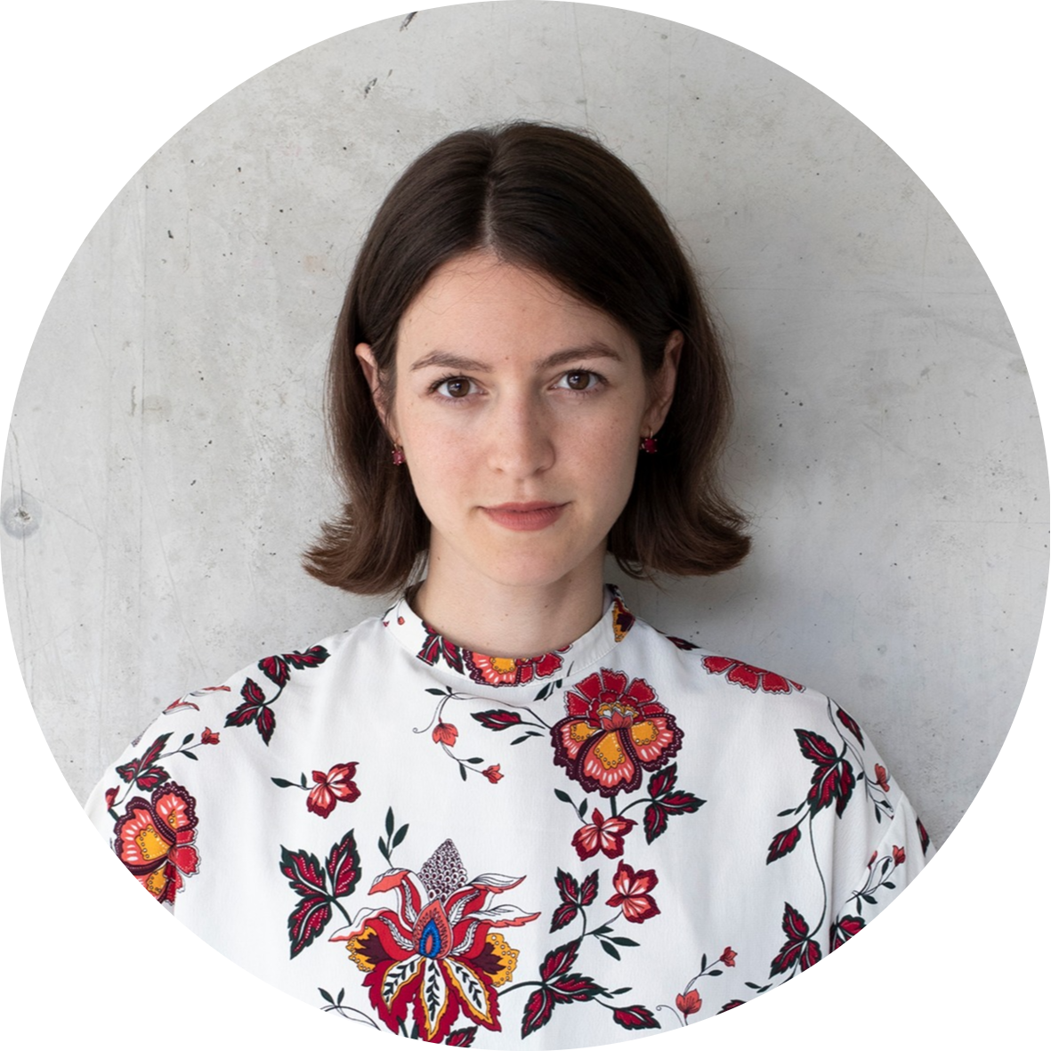 Porträt von Julia Ebner - Tagesspiegel Background