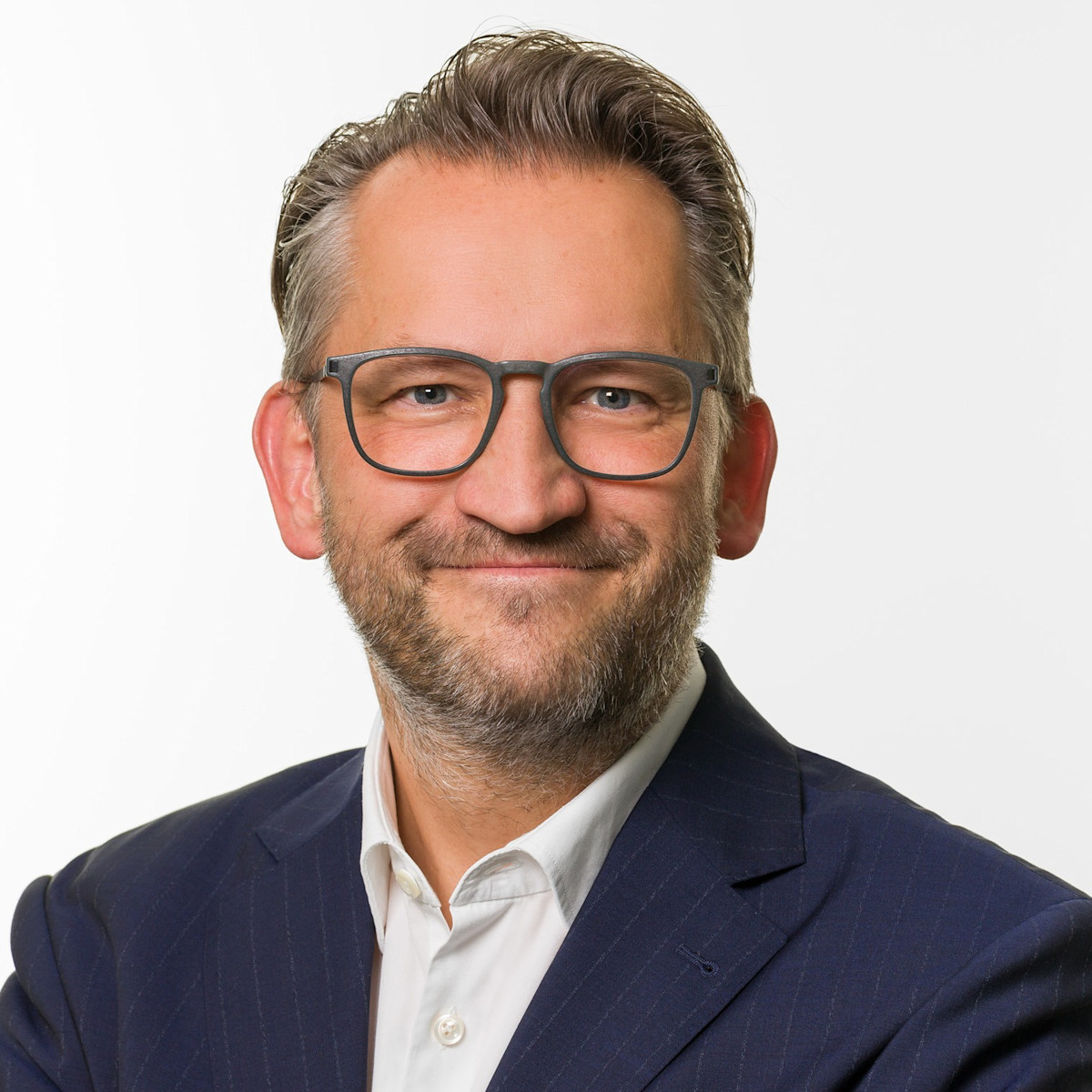 Porträt von Frank Stefan Jorga - Tagesspiegel Background