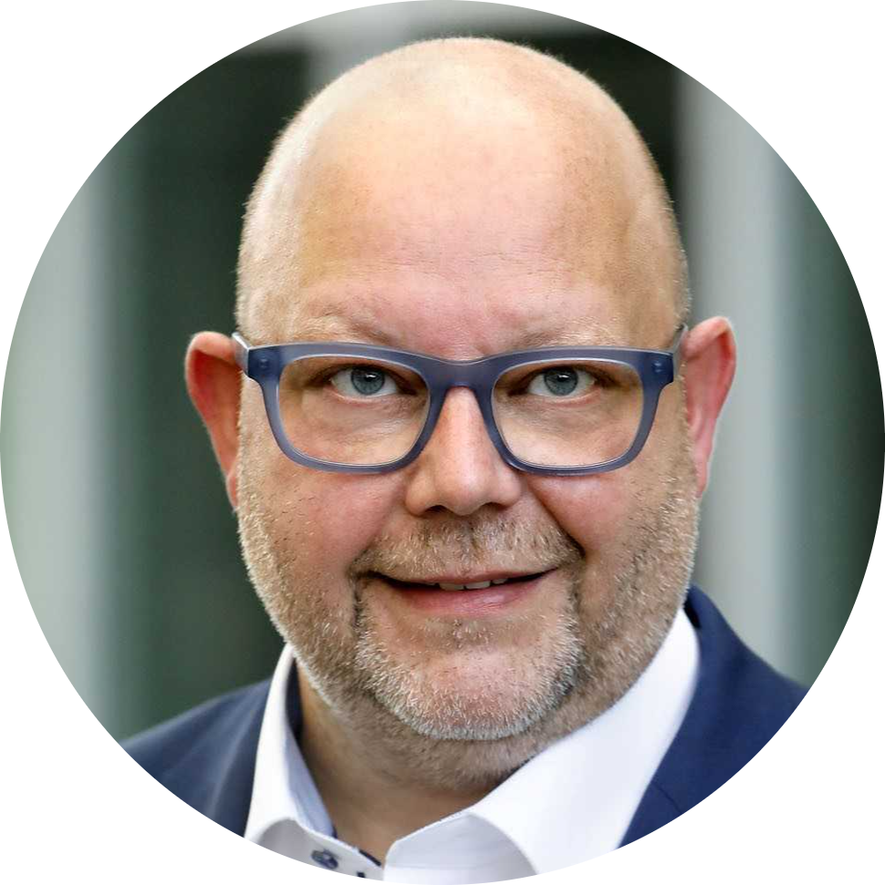 Porträt von Olaf in der Beek - Tagesspiegel Background