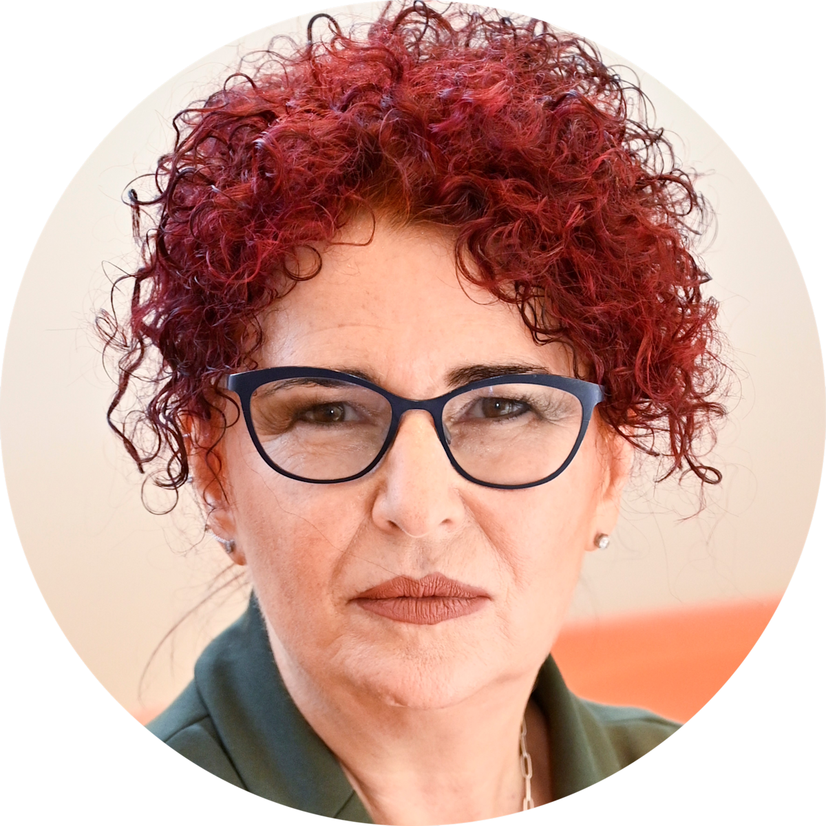 Porträt von Christa Schweng - Tagesspiegel Background